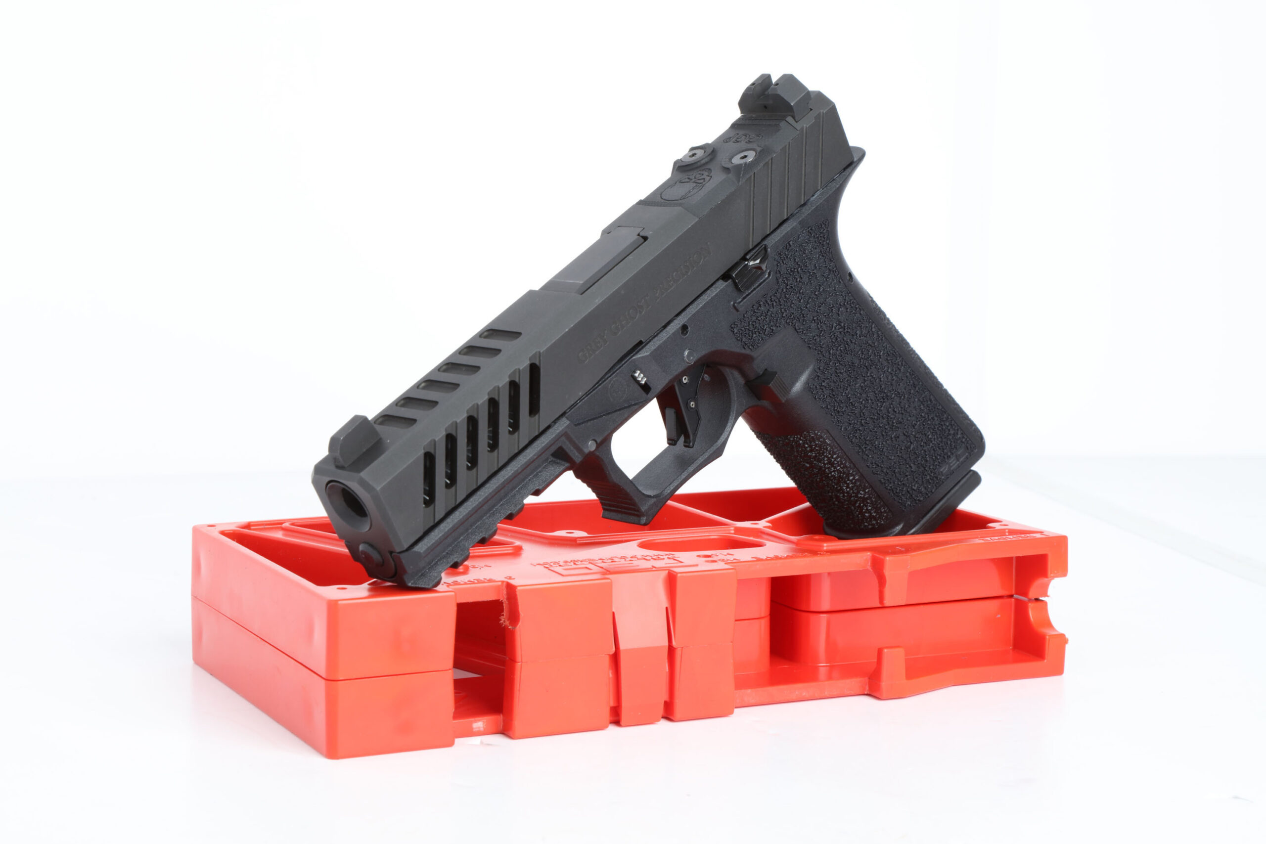 COMPLETING A POLYMER80 PISTOL FRAME UN12Magazine completing-a-polymer80-pistol-frame-un12magazine