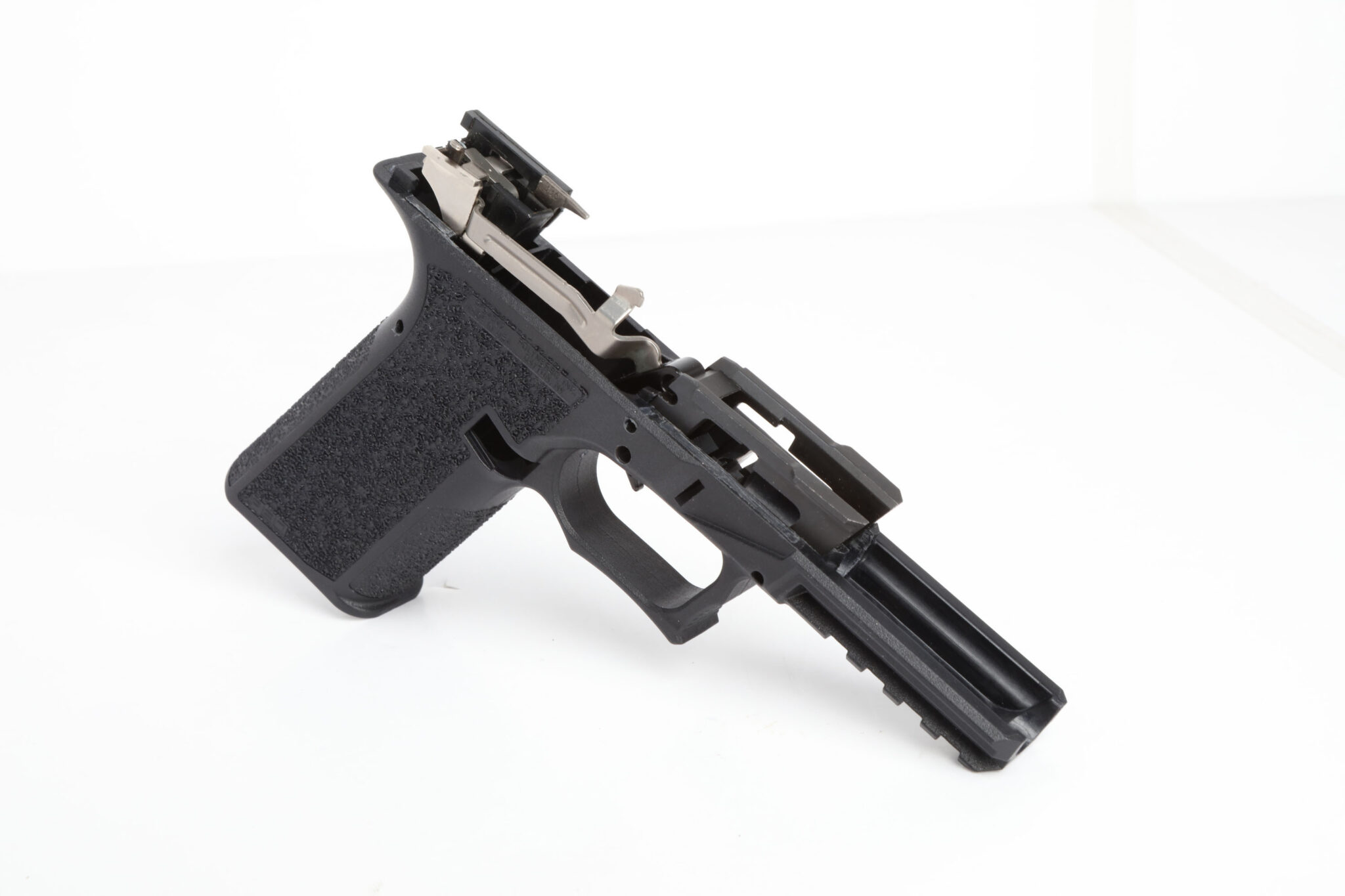 COMPLETING A POLYMER80 PISTOL FRAME - UN12Magazine
