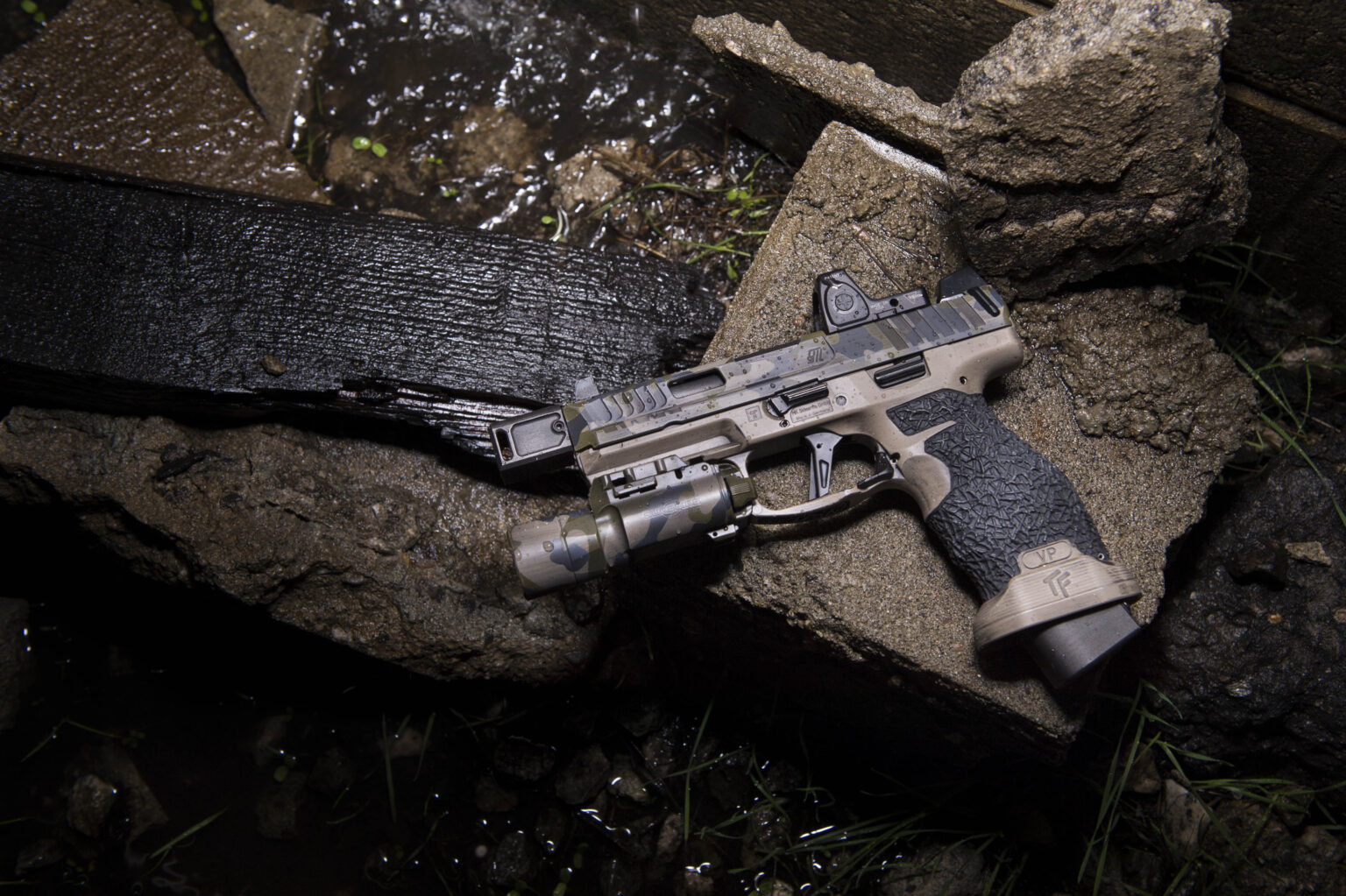 Customized HK VP9 - UN12Magazine