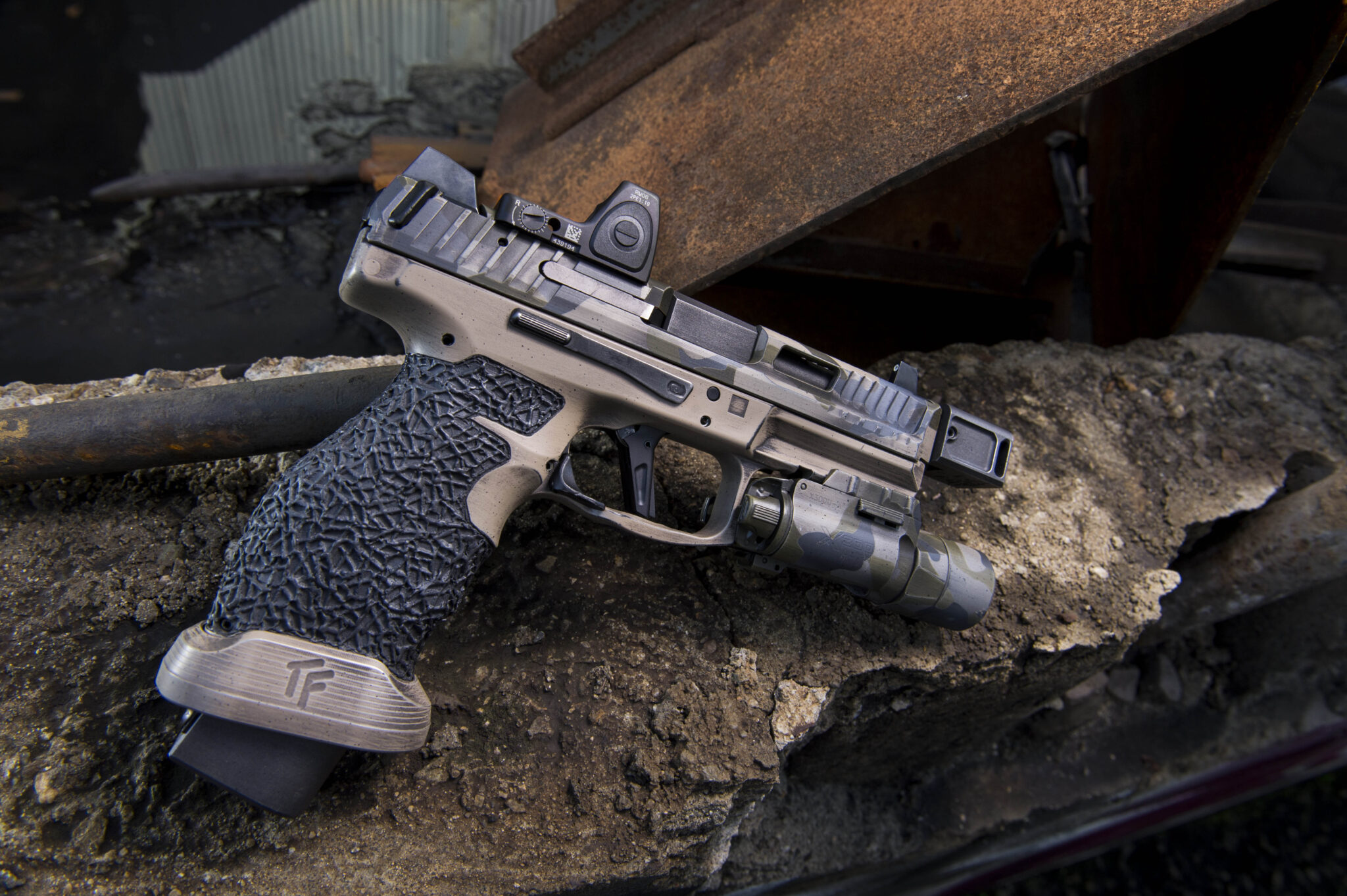 Customized HK VP9 - UN12Magazine
