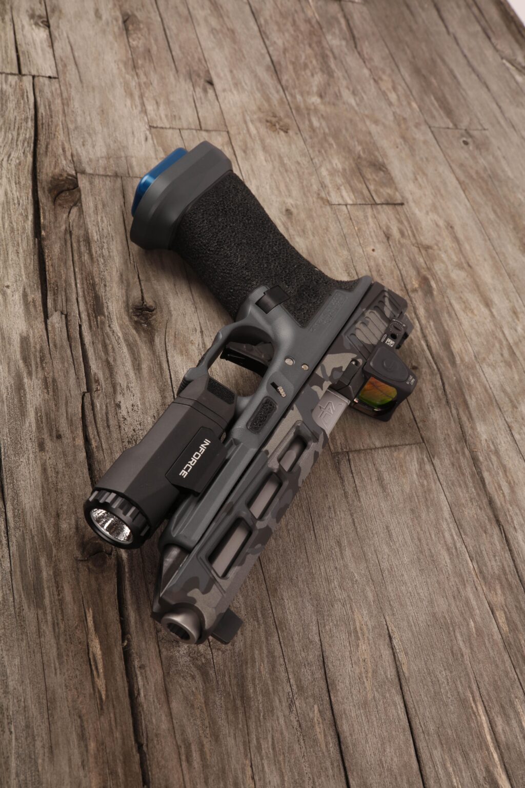 Custom Glock 17 - Gen 3 - UN12Magazine