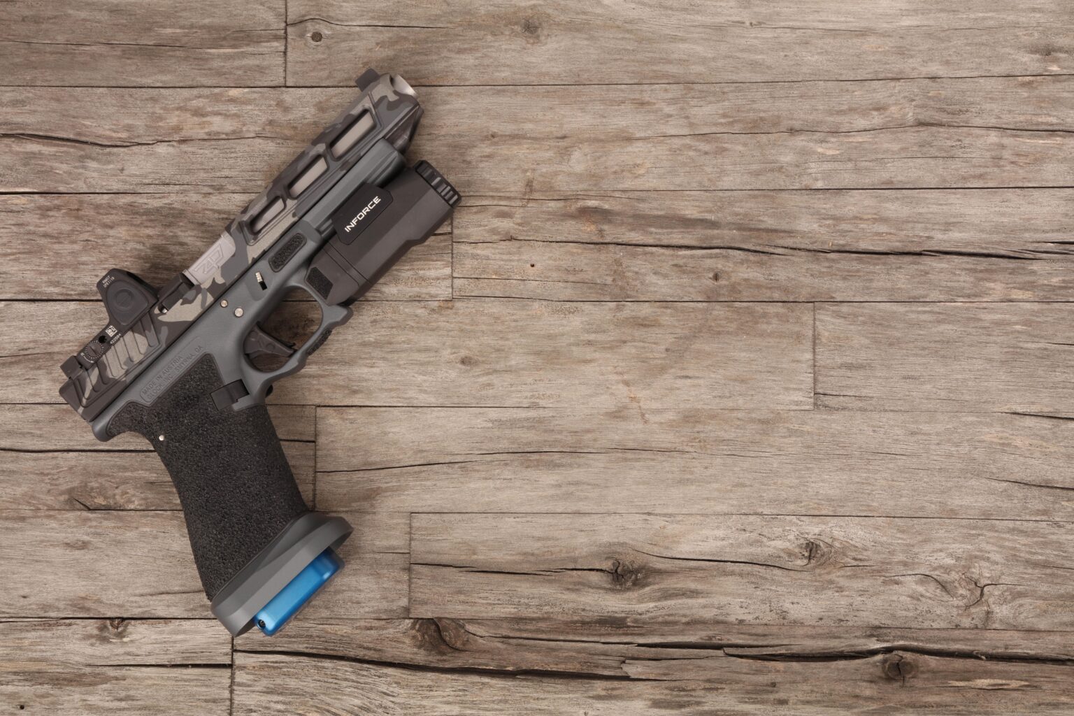 Custom Glock 17 - Gen 3 - UN12Magazine