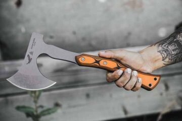 Ucon Hawk - UN12Magazine
