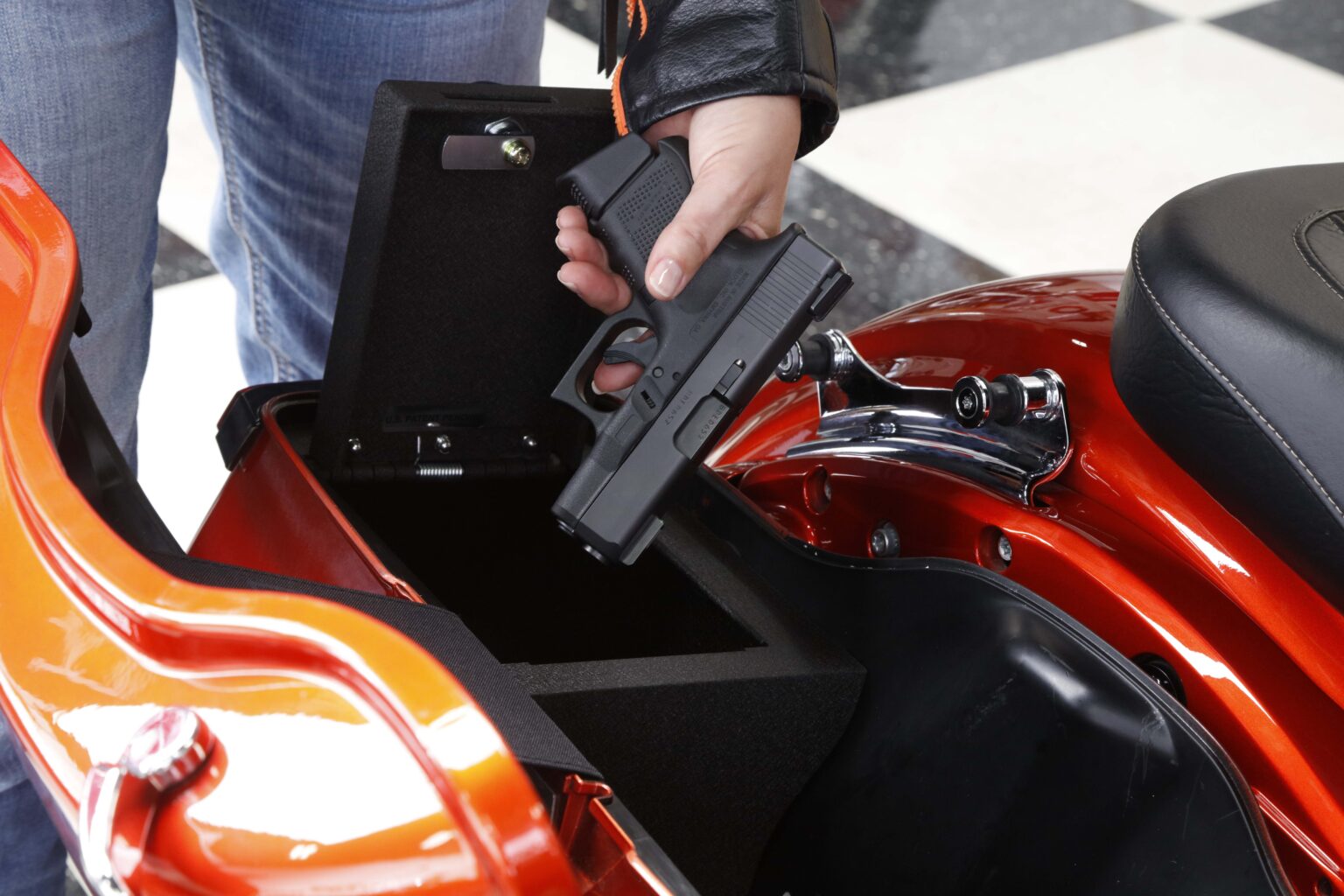 NEW CONSOLE VAULT - UN12Magazine