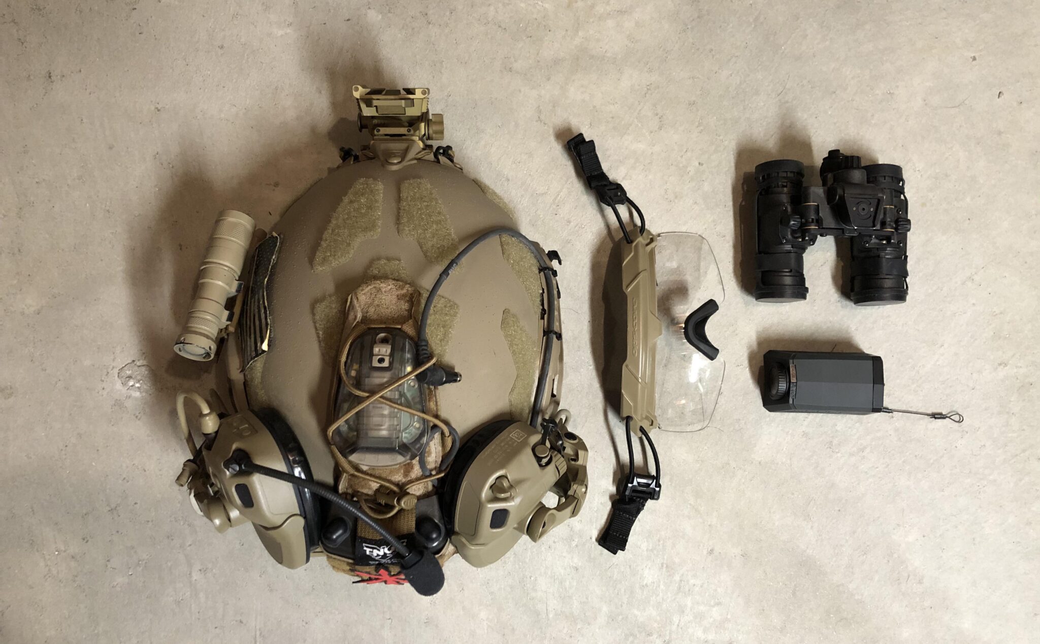 Helmet & Gear Setups - UN12Magazine