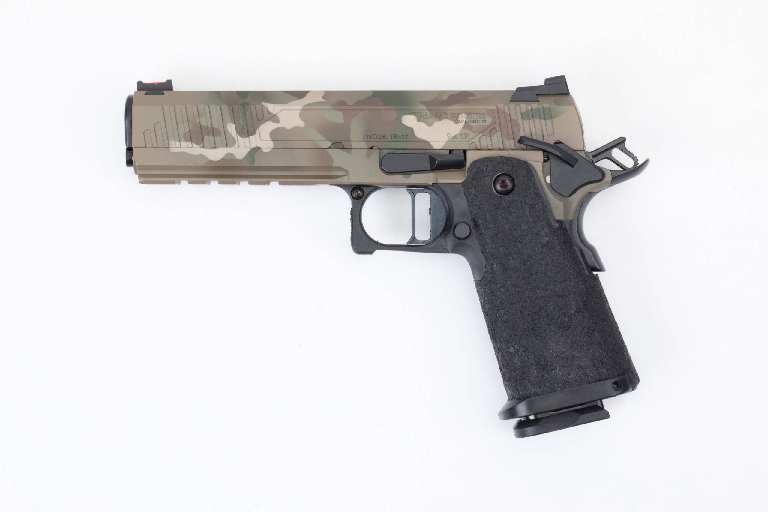 Triarc TRI-11 - UN12Magazine