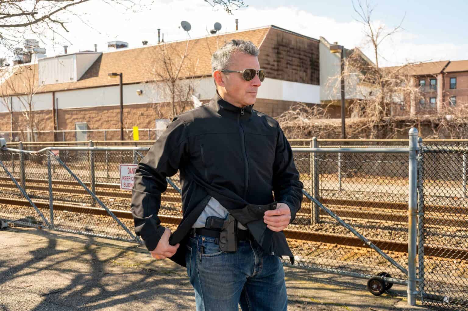 Bodyguard CCW Armored Jacket – Discreet Protection & Draw